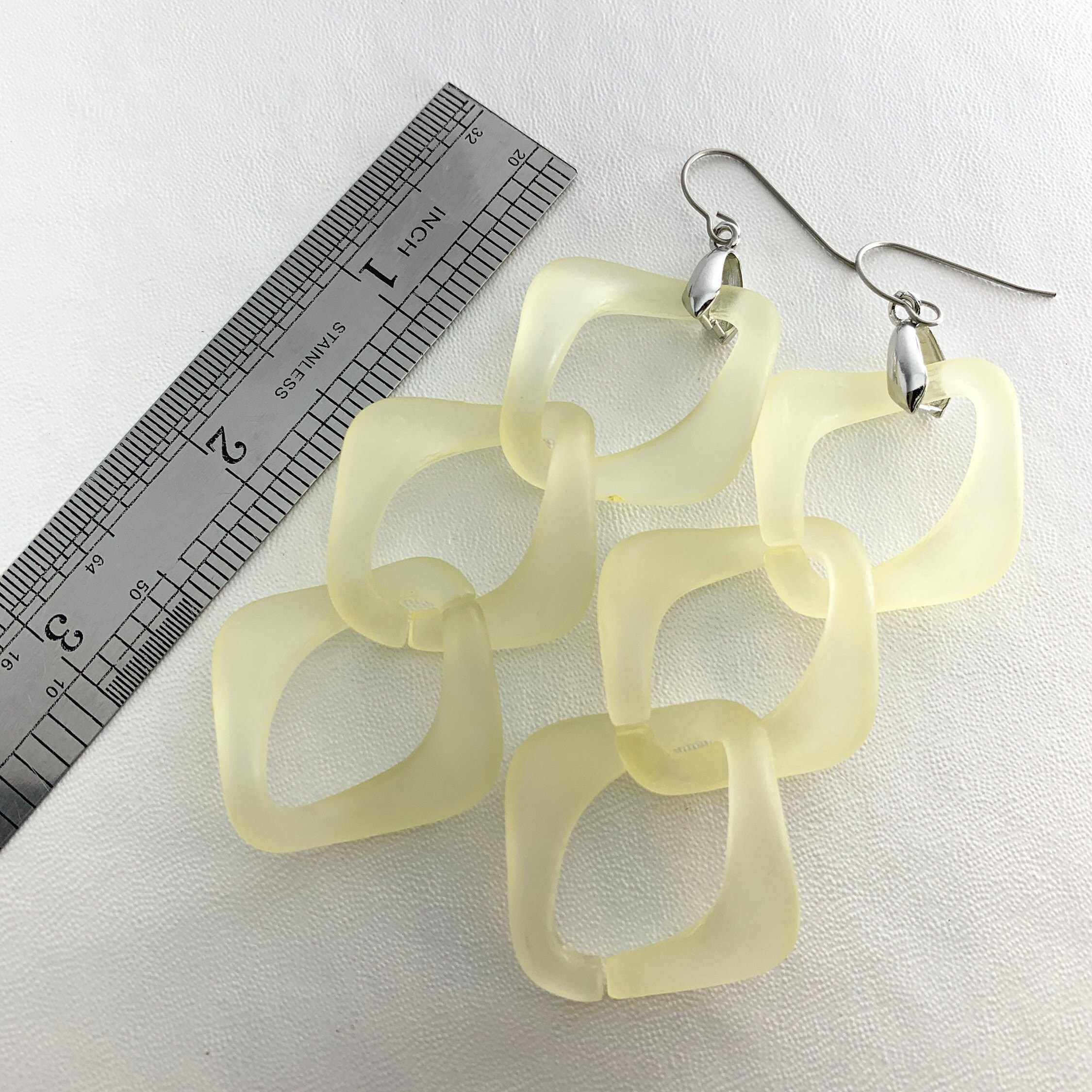 Vintage 1960's Lucite Chunky Curved Chain in Matte Frosted Pale Yellow ...
