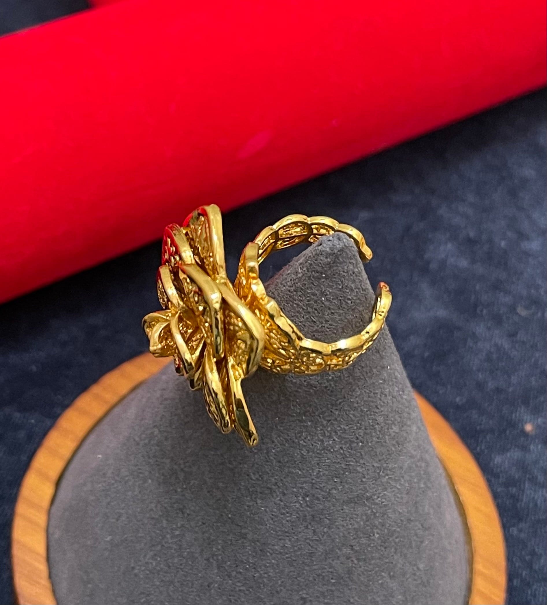 Gold design anguthi store