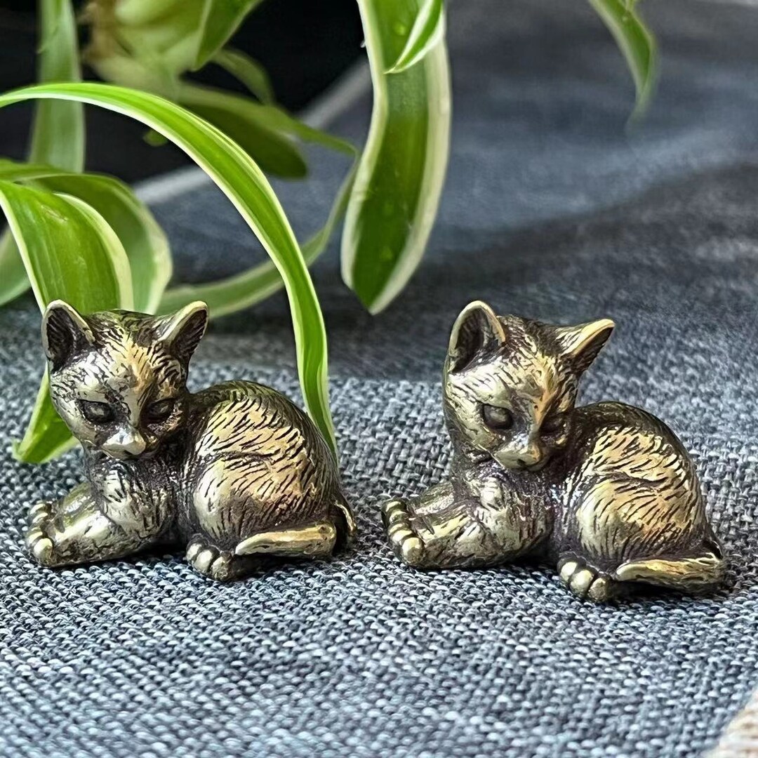 2pcs Little Copper Cat Statue,feng Shui Brass Cute Kitty Figurines ...