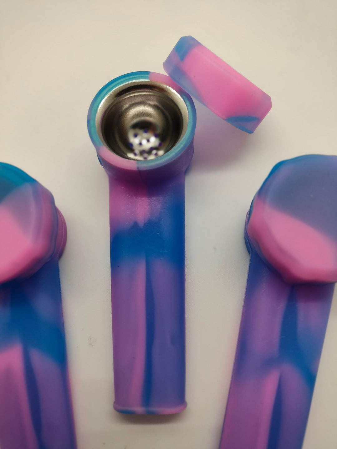 4 Silicone Smoking Pipe With Metal Bowl, and Silicone Lid. Silicone ...