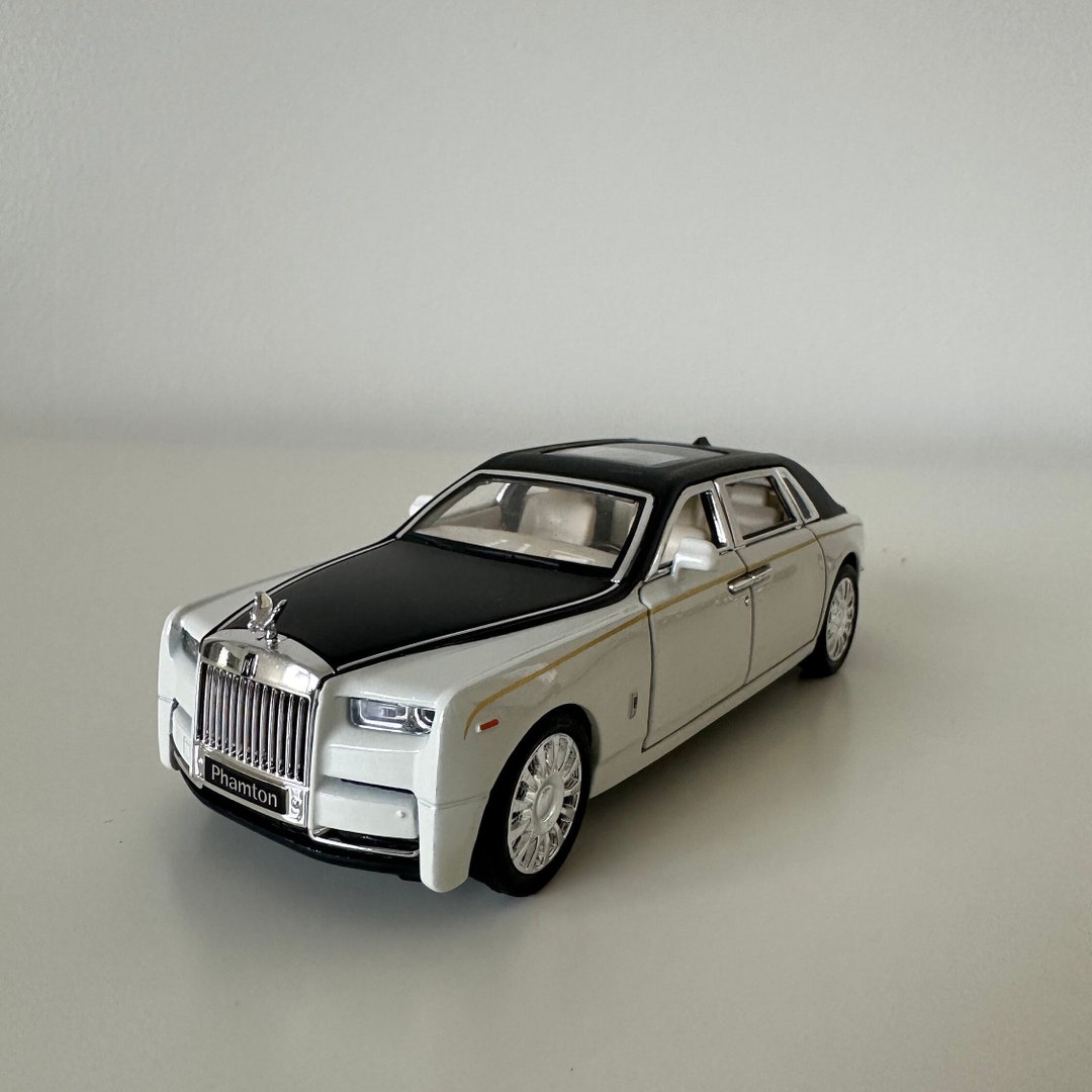 1:32 Rolls Royce Phantom Alloy Model Car - Alloy Diecasts Gifts for ...