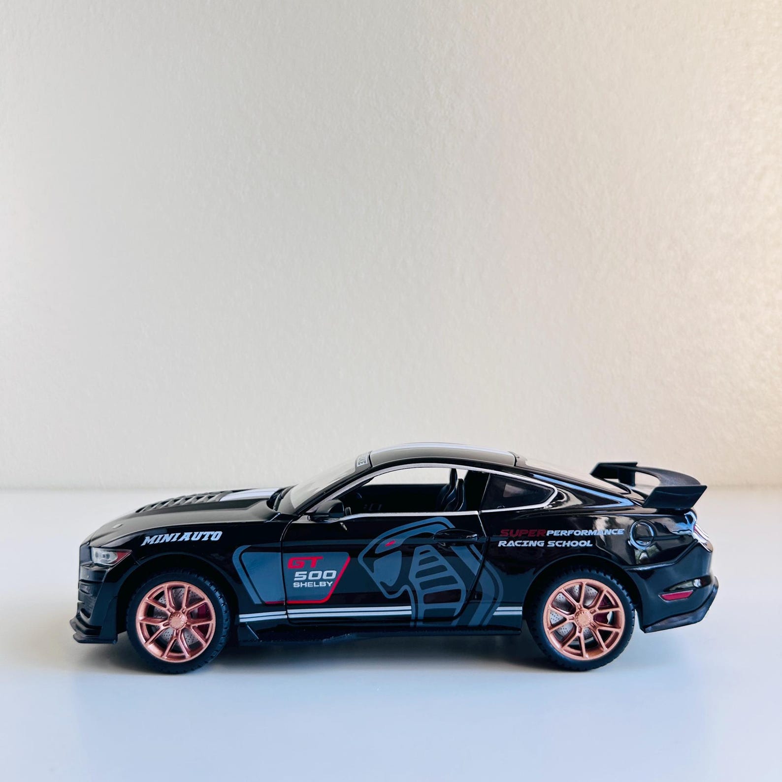 1:24 Ford Mustang Shelby GT500 Alloy Car - Alloy Diecasts Gifts for ...