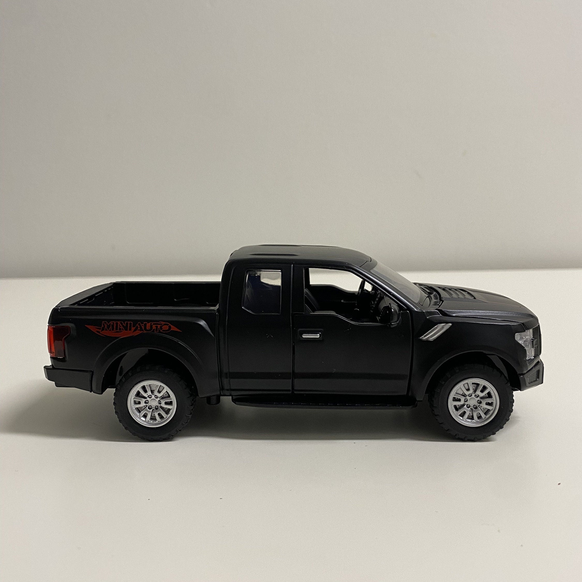 1:32 Ford F150 Raptor Pickup Alloy Model Car - Alloy Diecasts for ...