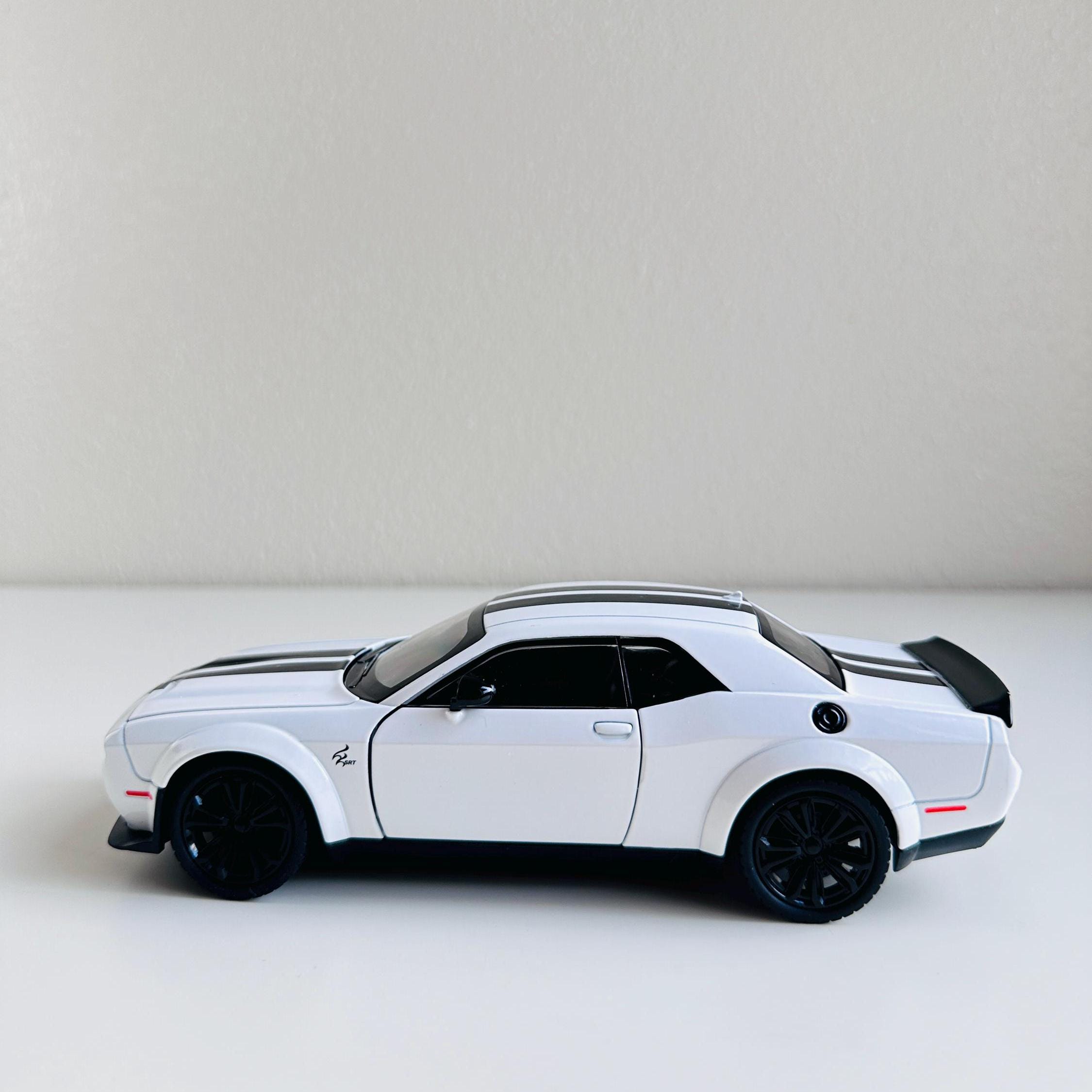 1:24 Dodge Challenger Charger SRT Modified Model Car - Alloy Diecast ...
