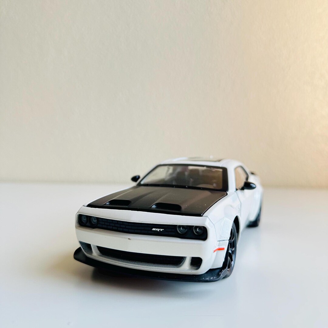 1:24 Dodge Challenger Charger SRT Model Car - Alloy Diecast for ...