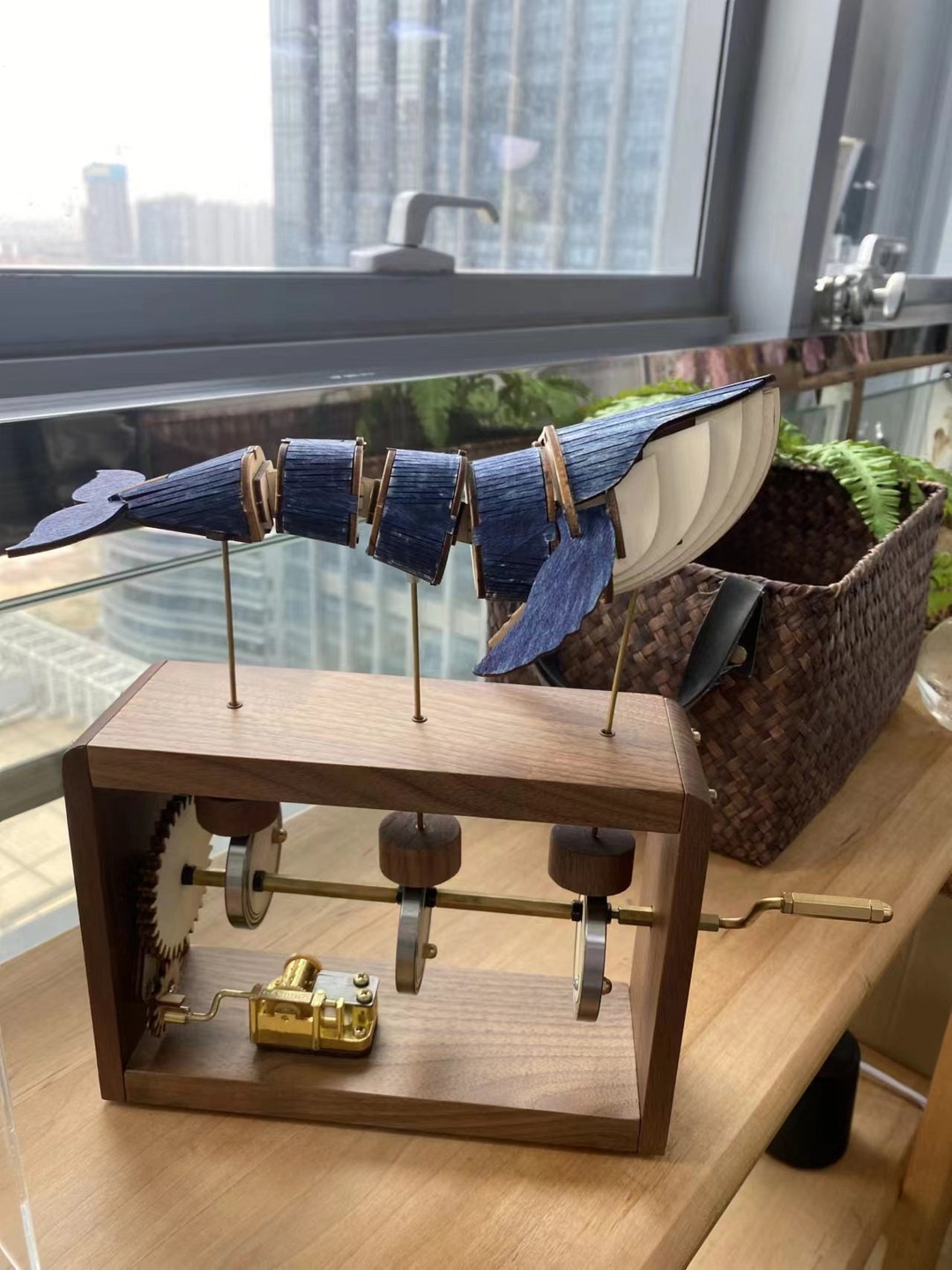 Exquisite Wooden Music Box whale Music Box Wooden Hand-cranked Whale ...