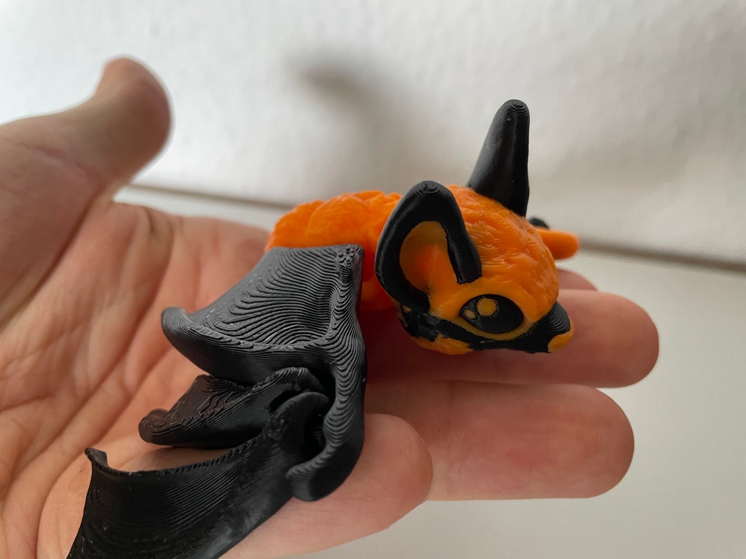 Halloween Bat Fidget Figure, Articulated Mini Animal Toy, 3D Printed in ...