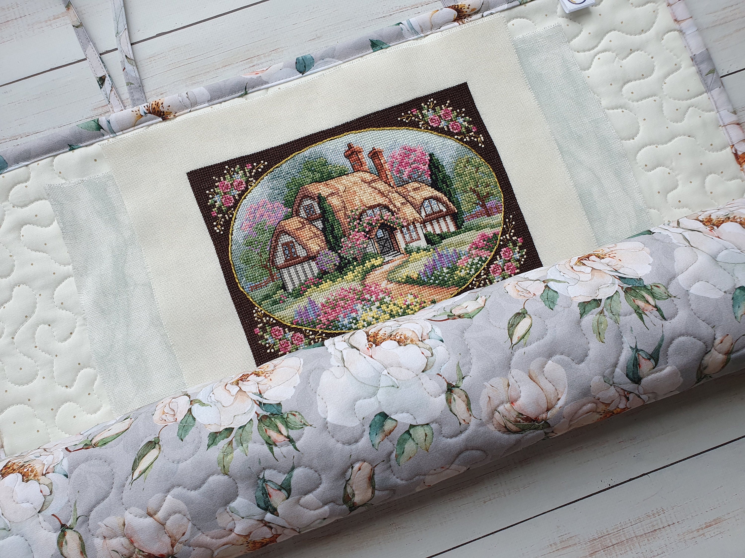 Roll for Storing and Transporting Embroidered Works, Project Organizer ...