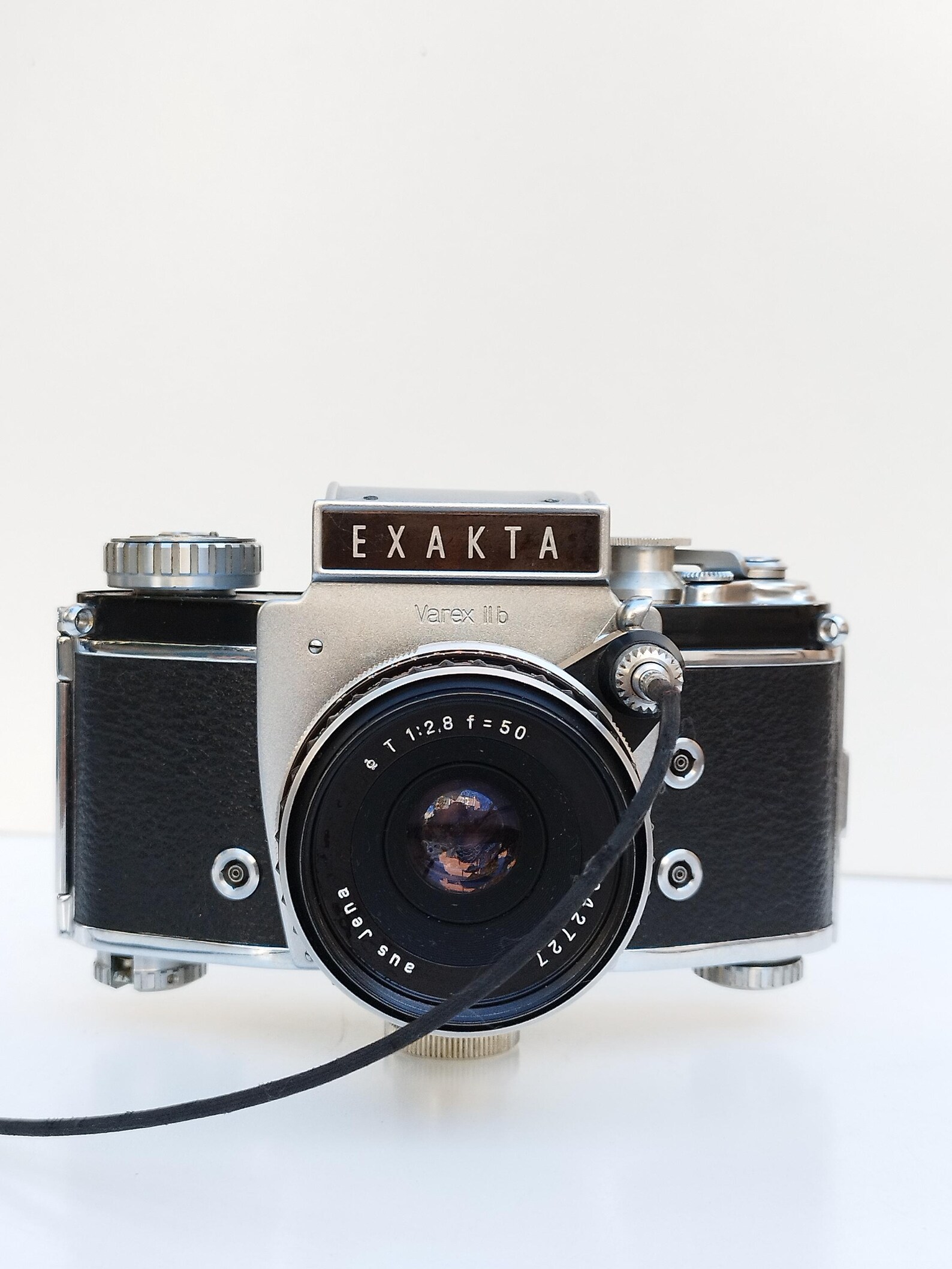 Exakta Varex Iib SLR 35mm Film Camera Jena 50mm F/2.8 Lens Carry Case ...