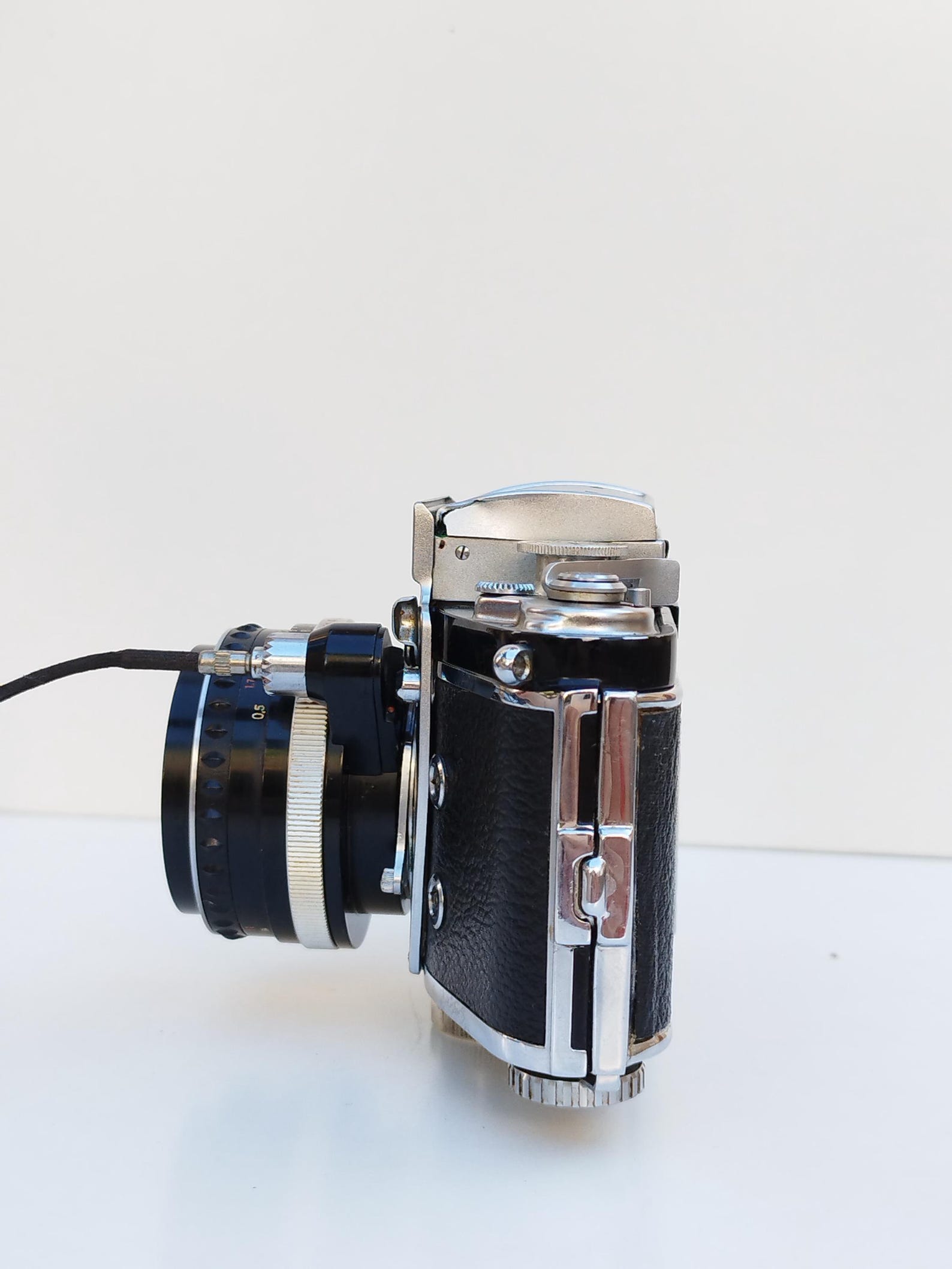 Exakta Varex Iib SLR 35mm Film Camera + Jena 50mm F/2.8 Lens+ Carry ...