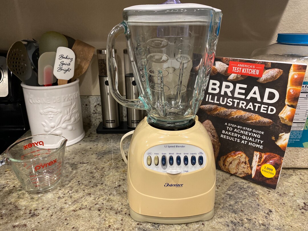 Vintage OSTER Osterizer 12 Speed Blender Model 6630 Glass Pitcher White ...