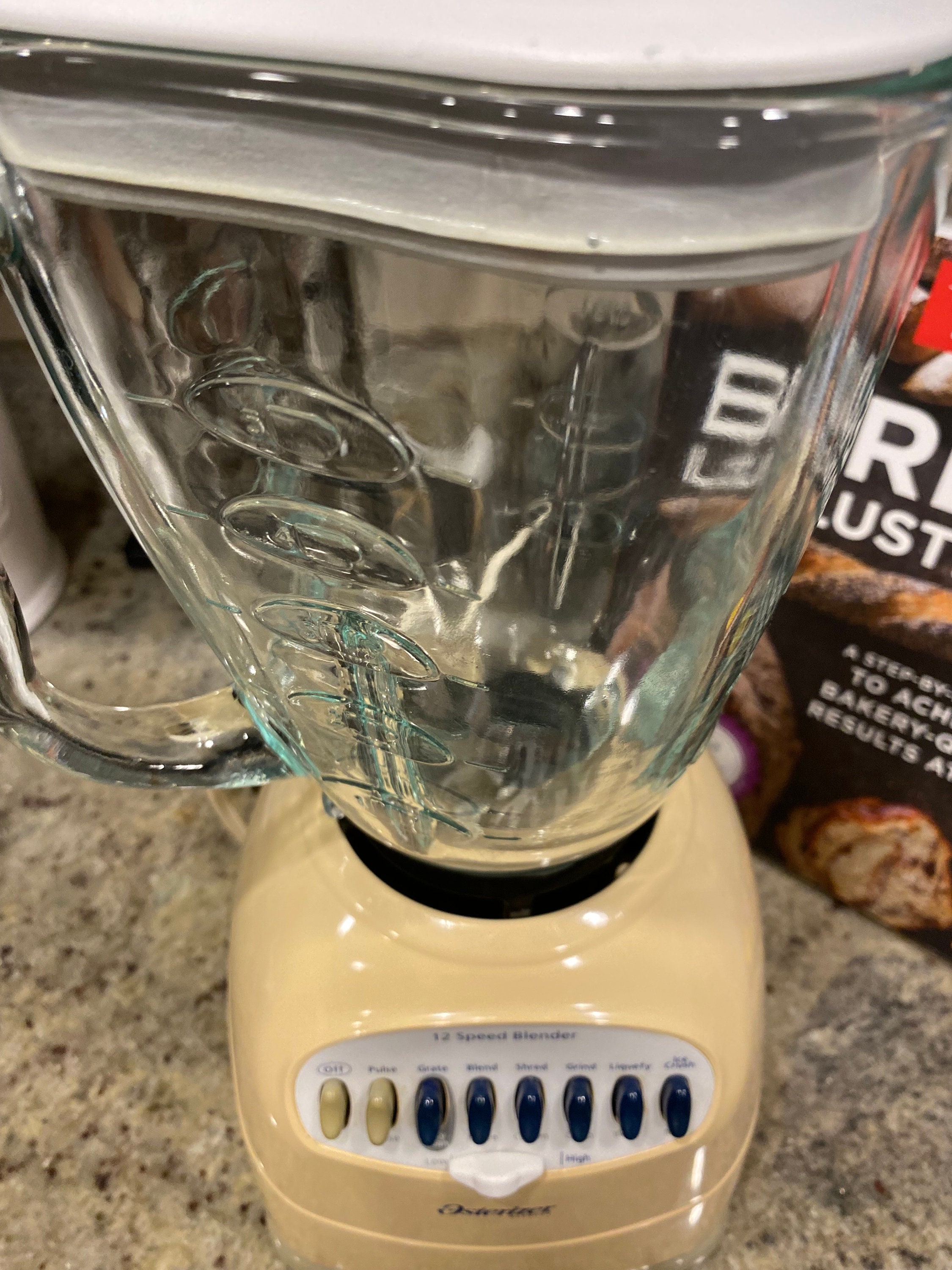 Vintage OSTER Osterizer 12 Speed Blender Model 6630 Glass Pitcher White ...