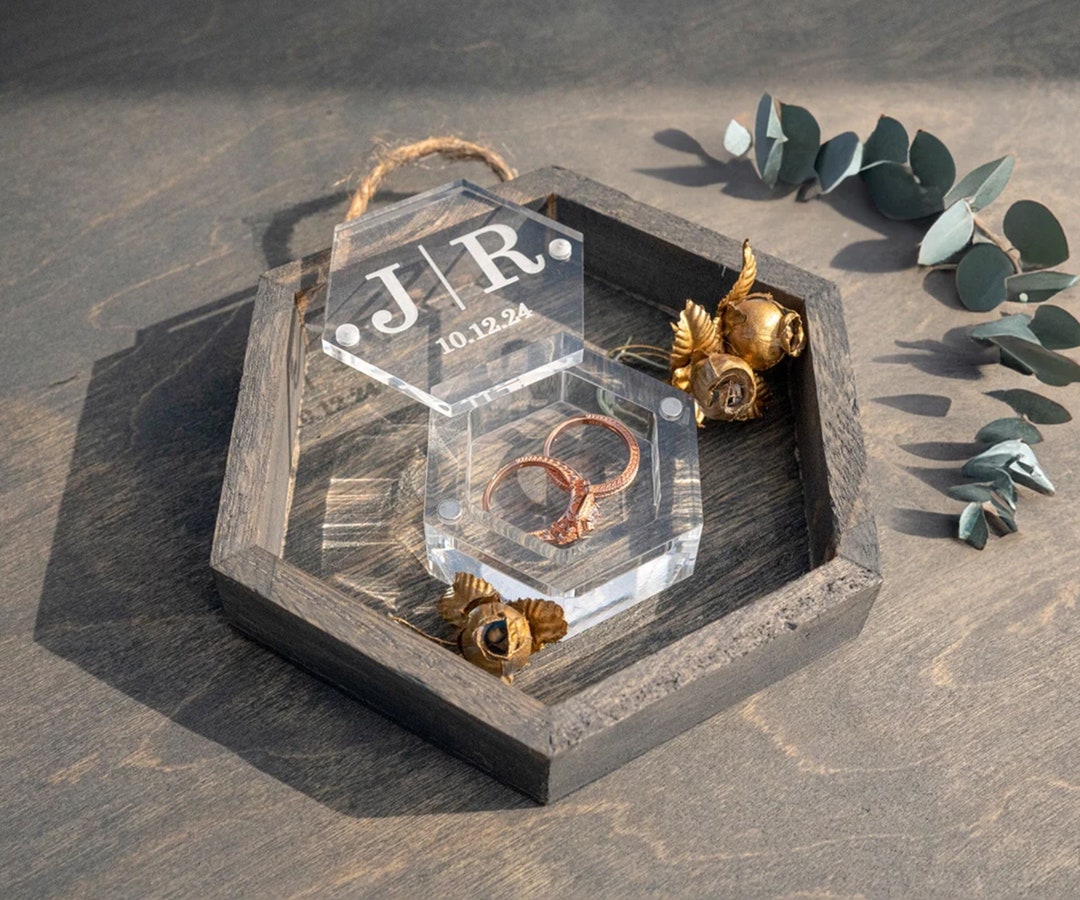 Custom Acrylic Wedding Ring Box, Personalized Ring Box, Engraves Ring Bearer Box, Engagement ...