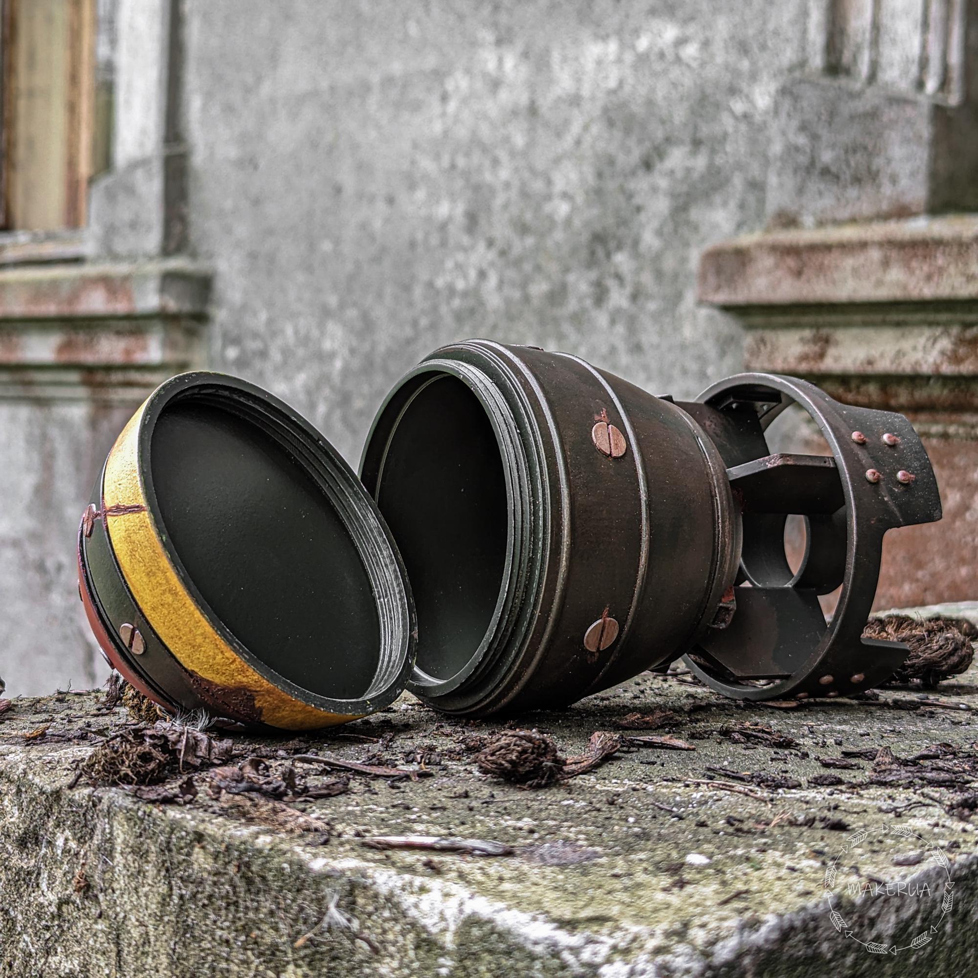 Game Prop Mini Nuke Bomb Container Box Nuka Cola Quantum Bottle Fat Led ...