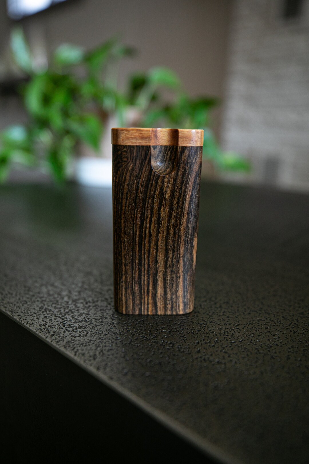 Bacote Dugout (large) With One-hitter - Etsy