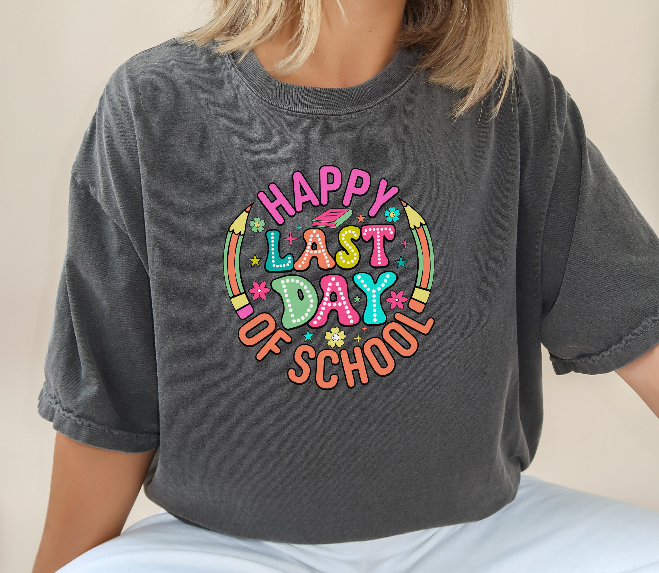 Happy Last Day of School Svg, School's Out for Summer Svg, End of ...