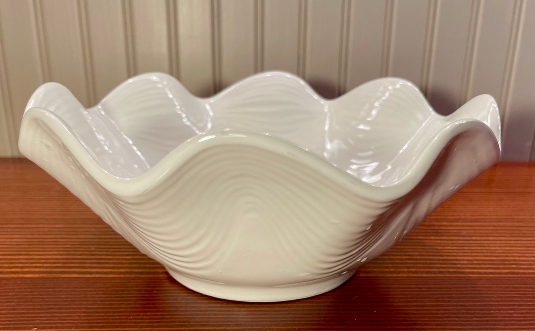 Clam Shell White Ceramic Fapor Bowl (FP), Made in Portugal, Scalloped ...