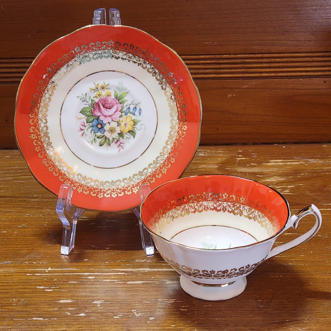 Elizabethan, Bright Red and Pale Yellow Banded With Floral Center, Tea ...