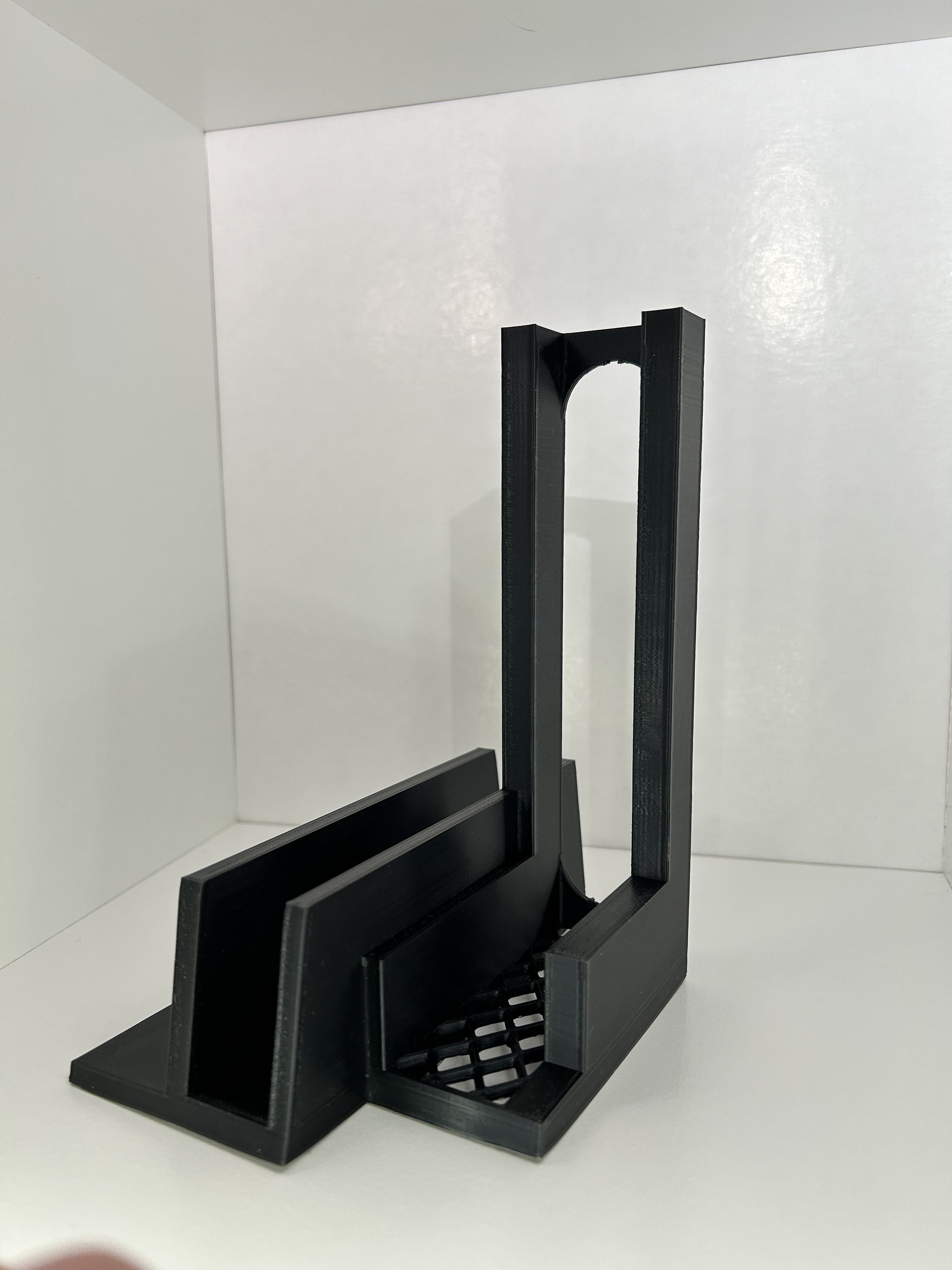 Dell Dock and Laptop Stand - Vertical Stand for Your Dell UD22 USB-C ...