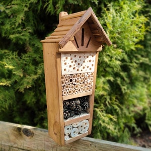 BUG HOUSE Insect Hotel, Butterfly Ladybug House, Mason Bee Large ...