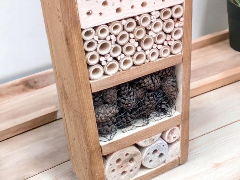 BUG HOUSE Insect Hotel, Butterfly Ladybug House, Mason Bee Large ...
