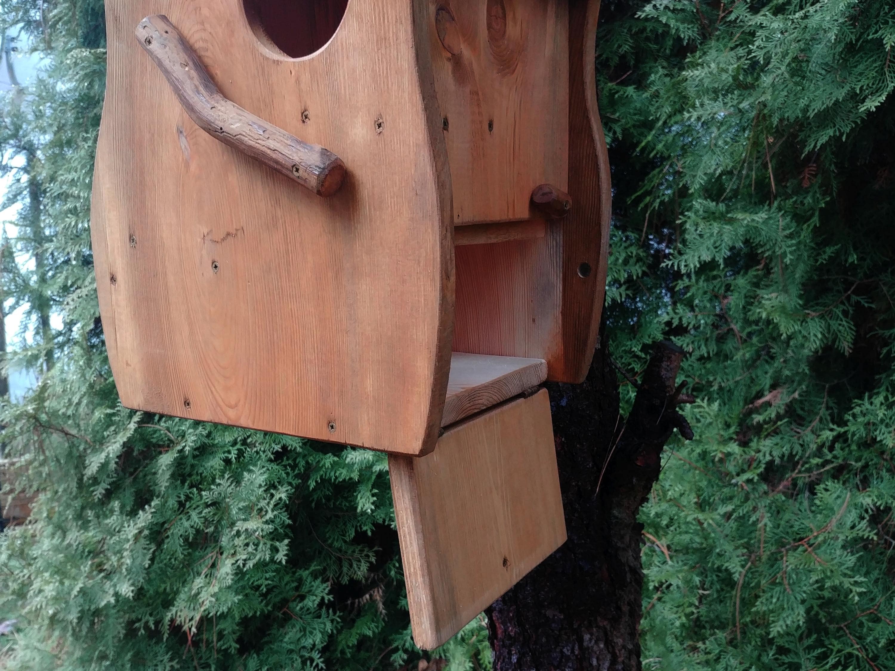 Large Wooden Squirrel House – Outdoor Nesting Box for Gray & Red ...