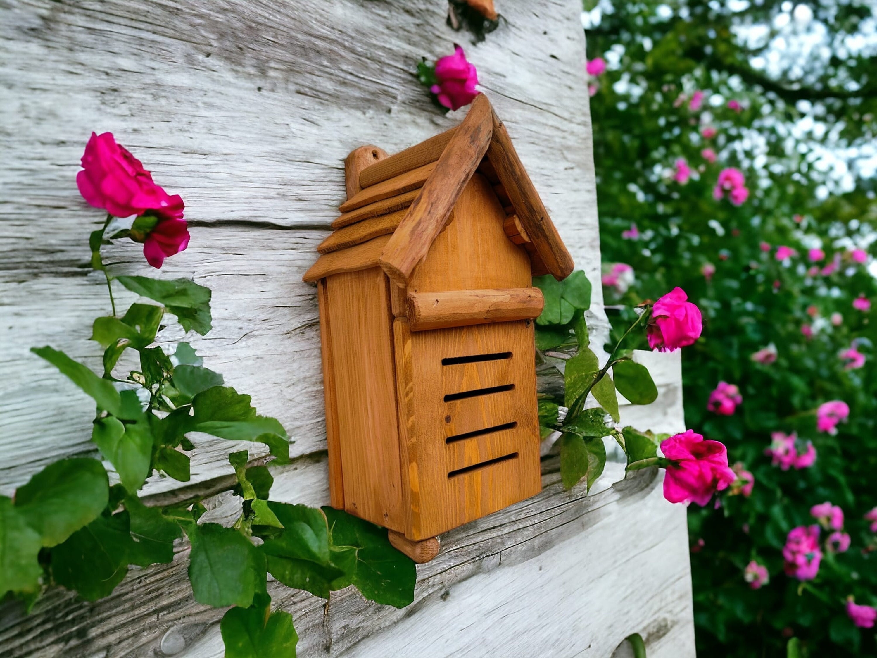 LADYBUG HOUSE for Garden | Rustic Wooden Handcrafted Ladybird Habitat ...