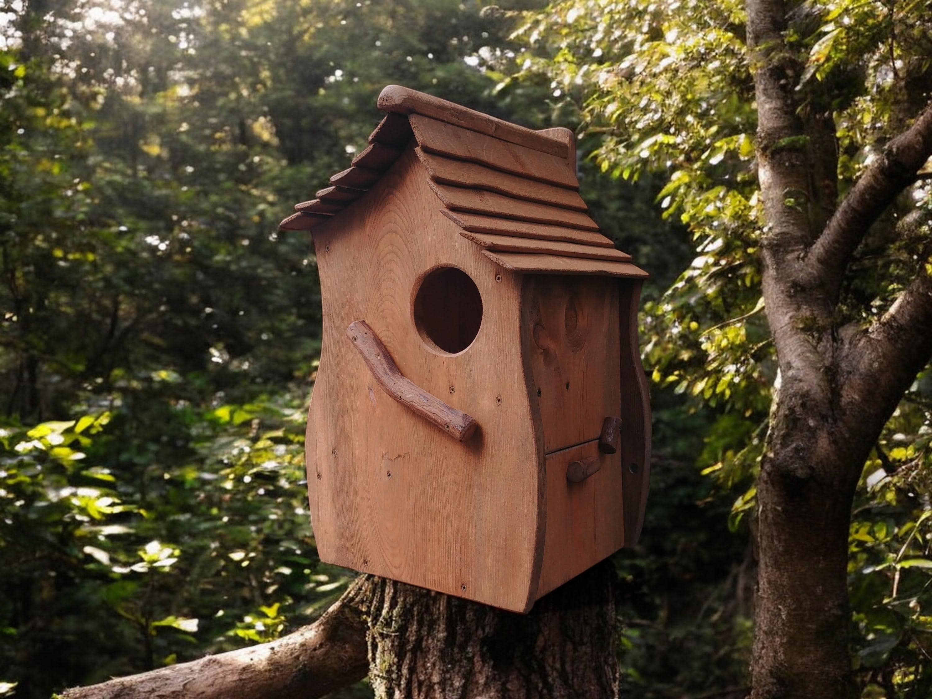 Large Wooden Squirrel House – Outdoor Nesting Box for Gray & Red ...