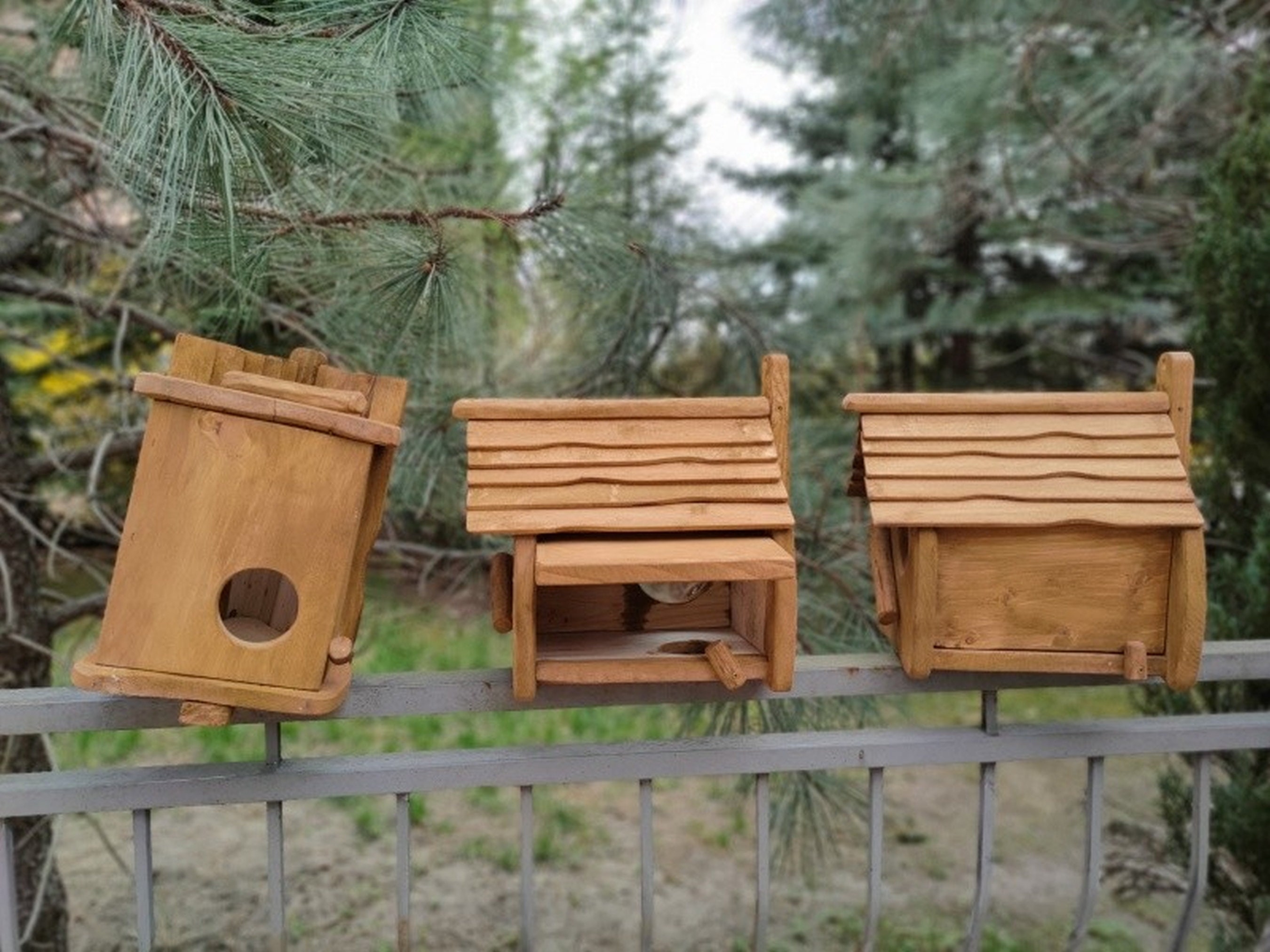 Squirrel Nest Box Handmade Squirrel Nesting Breeding Box Rustic Wooden Squirrel Shelter