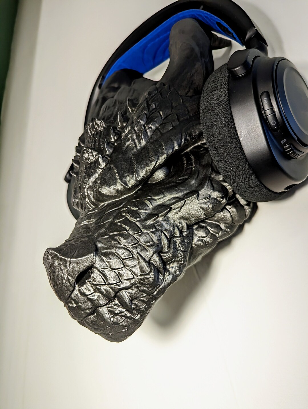 Dragon Headphone Stand - Fantasy Display for Gaming Headset - Etsy