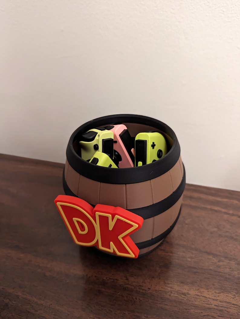 Donkey Kong Retro Barrel Storage - Holder for Nintendo Switch ...