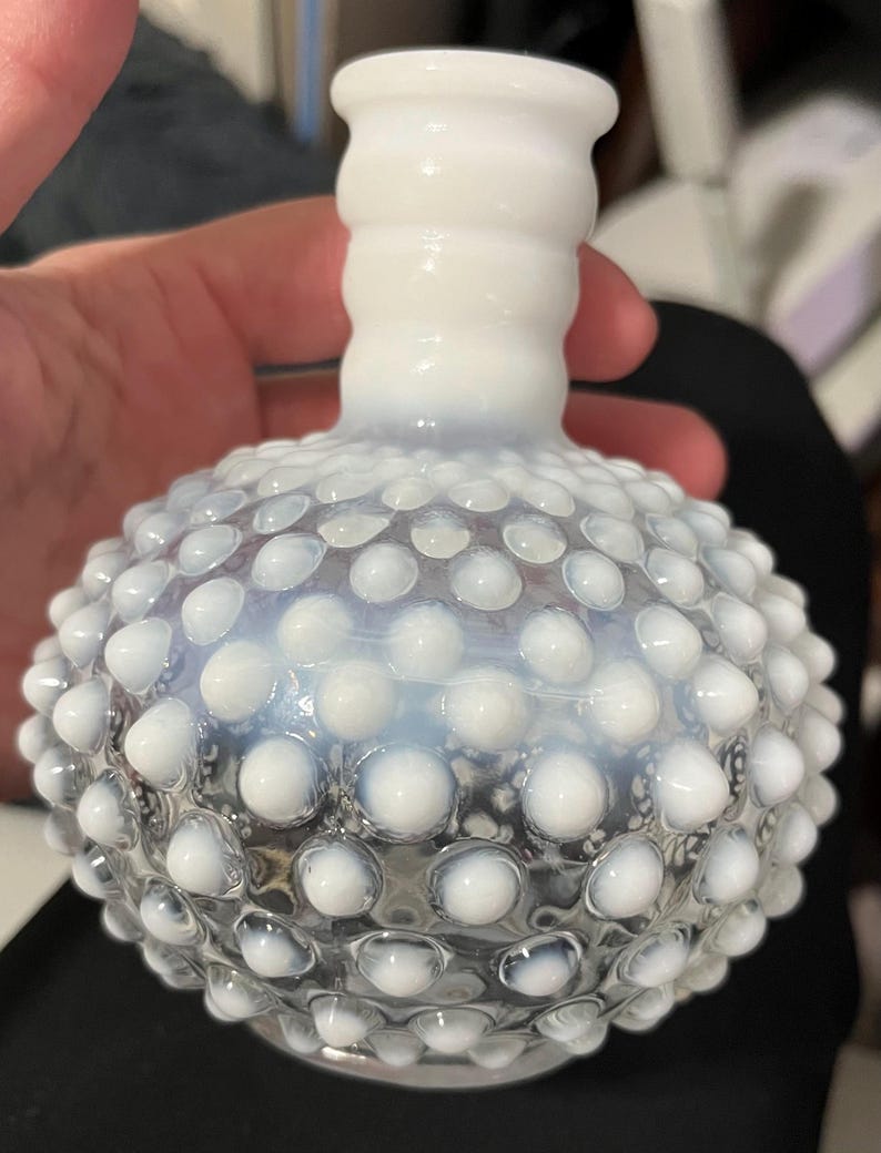 Vintage 1940s Fenton Hobnail Moonstone Vase - Etsy