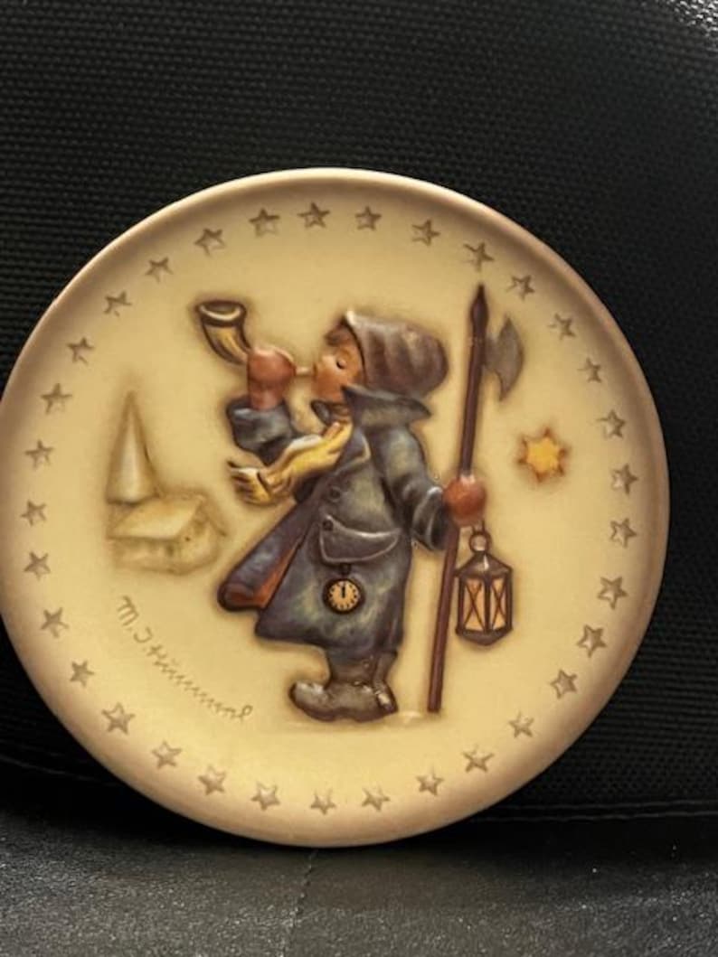 MJ Hummel Reproduction Miniature Plates (1971-74 Motifs Reproduced 1995 ...