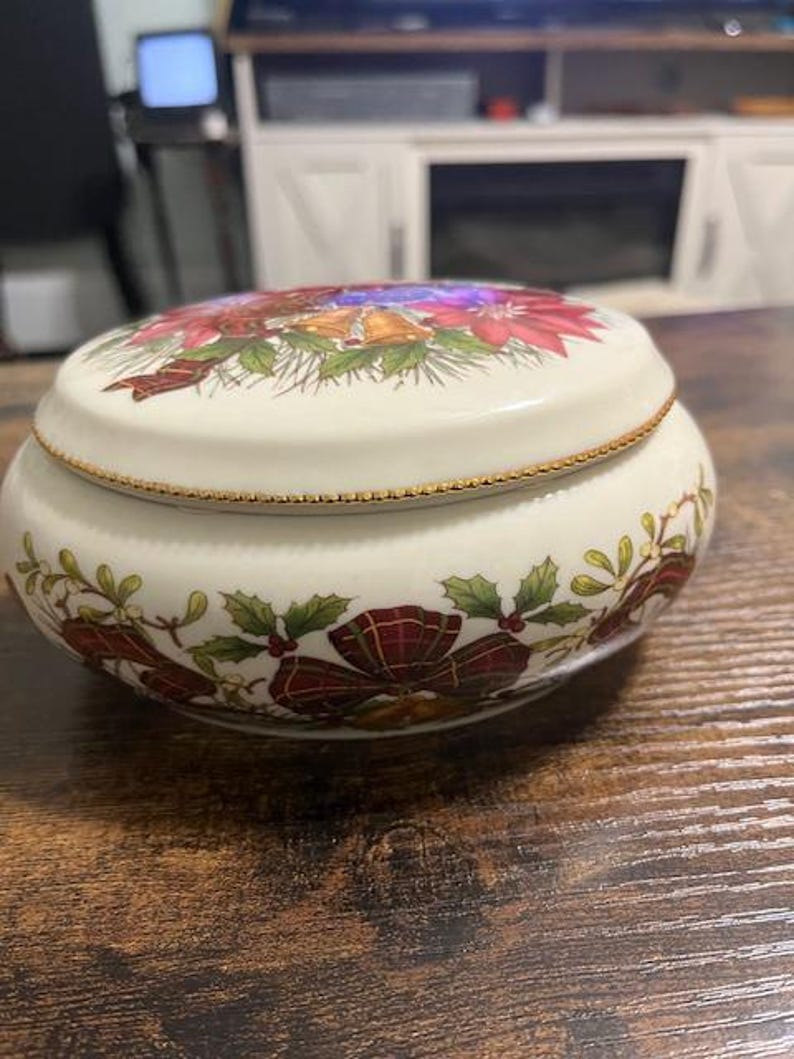 Season's Greetings Music Box by Lenox - Etsy