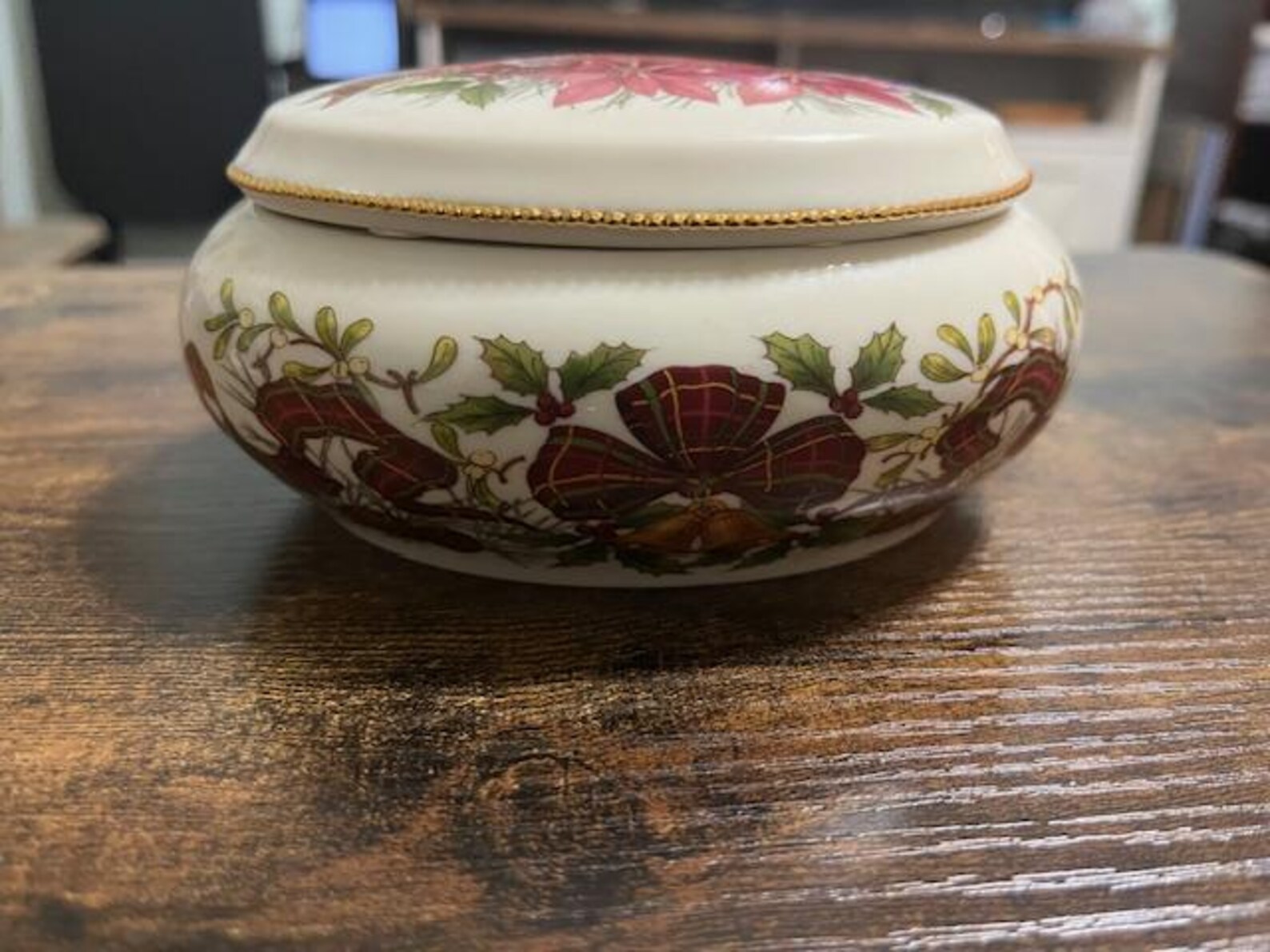 Season's Greetings Music Box by Lenox - Etsy