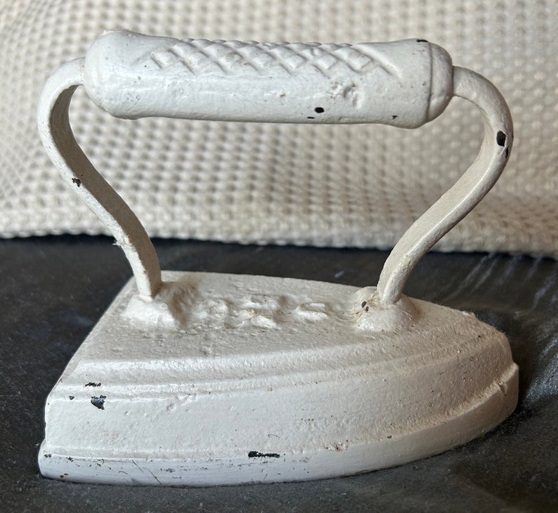 Vintage 1940s SAD Iron - Etsy