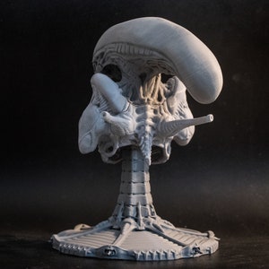 Unpainted Alien Bust Statue - Etsy