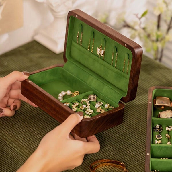Green Box - Etsy