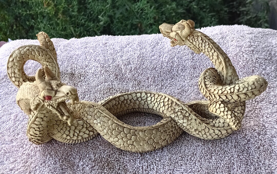 Serpent Stand - Etsy