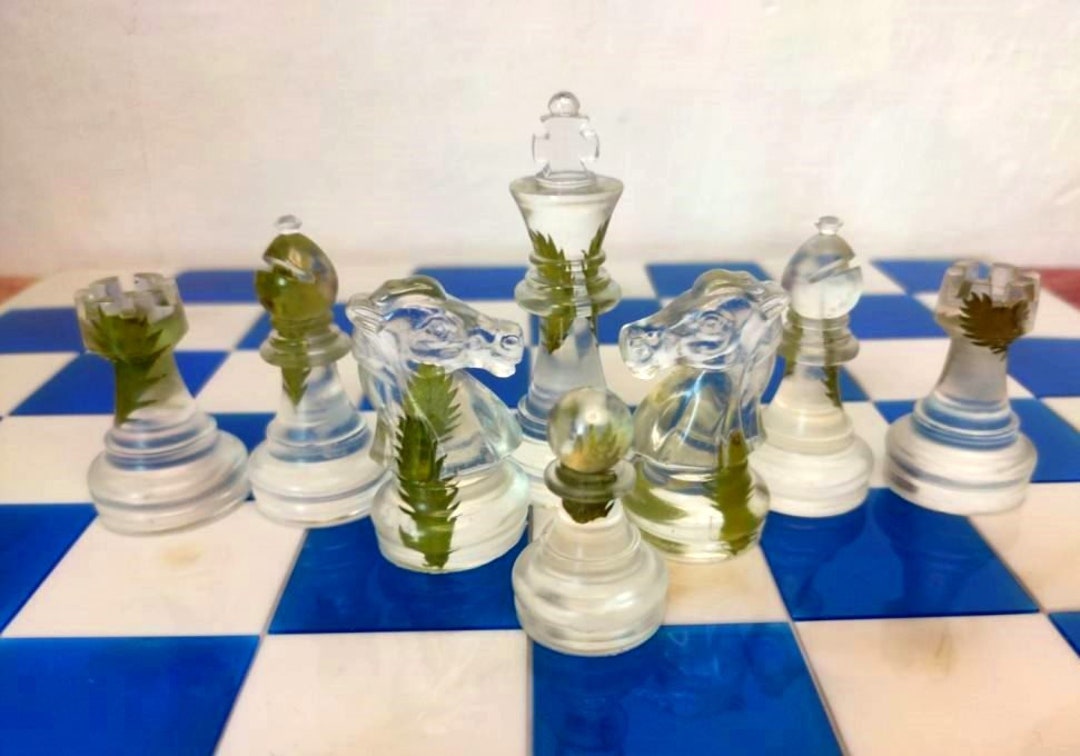 Real Flowers Epoxy Resin Chess Pieces Size of King 7cm 2.75 Inches ...