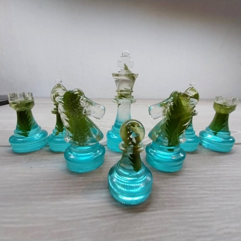 Modern Chess Set With Chess Board Size Of King 7cm 275 Inches Turqoise Chess Pieces With Real