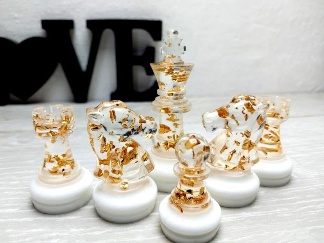 Epoxy Resin Chess Pieces Size of King 7cm 2.75 Inches Chess Sets With ...