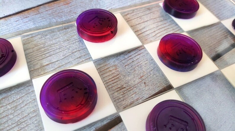 Custom Checkers Pieces | Resin Chess and Checkers Set | Checkers Game ...