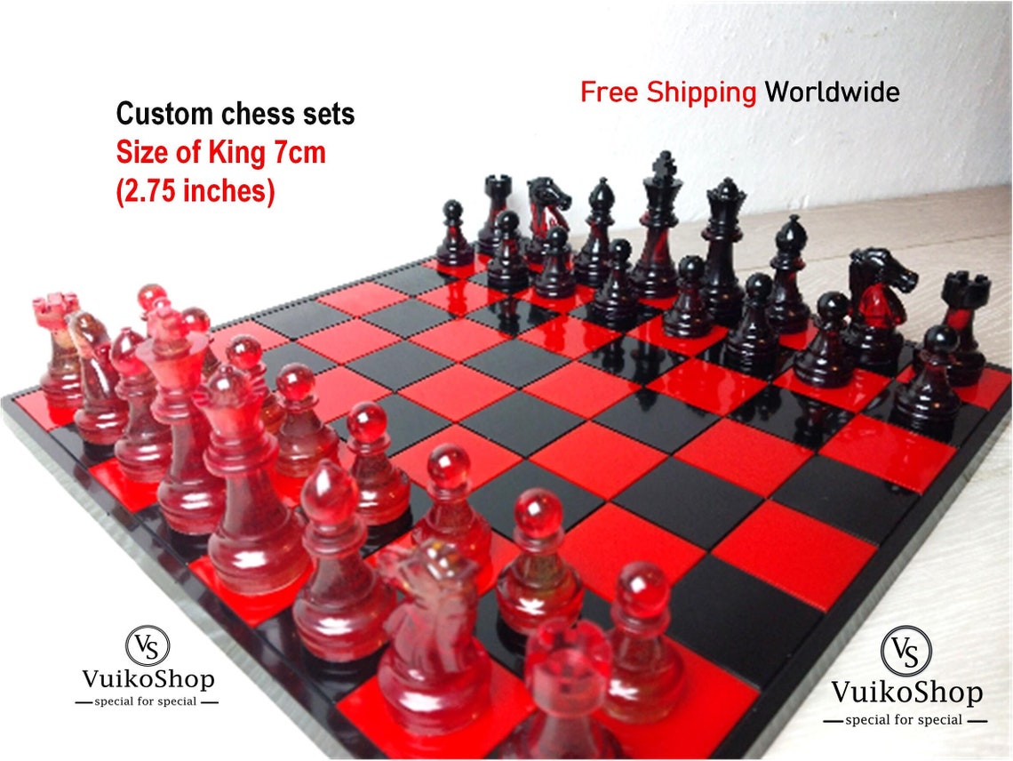 Black Red Chess Set With Chess Board Size of King 2.75 Inch 7 Cm ...