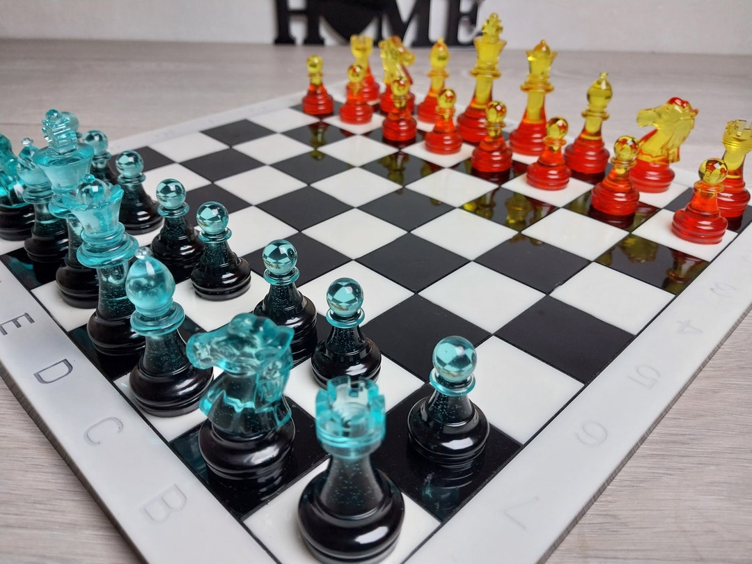 Chess Set in Different Colors | Size of King 7cm (2.75 Inches) | Best ...