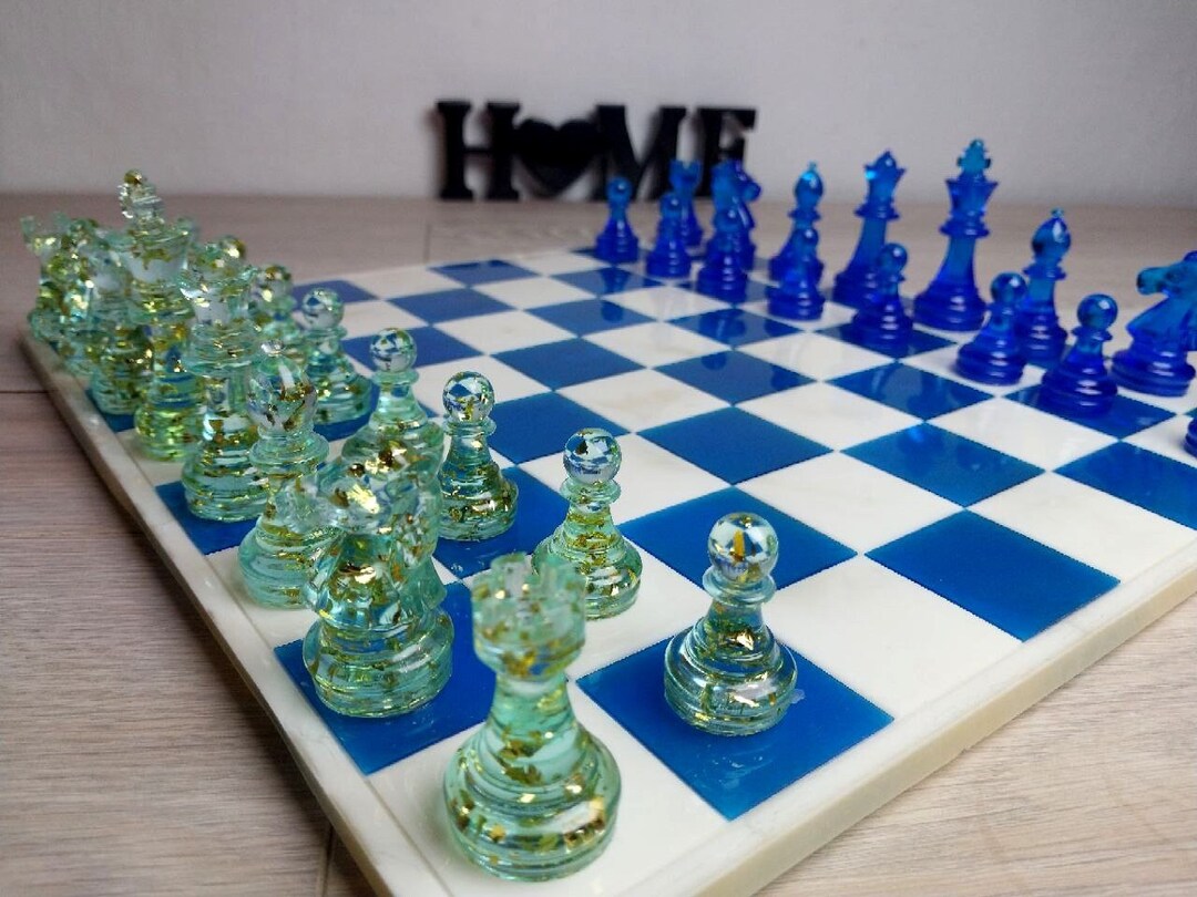 Customized Chess Set With Chessboard Size of King 7cm 2.75 Inches Chess ...