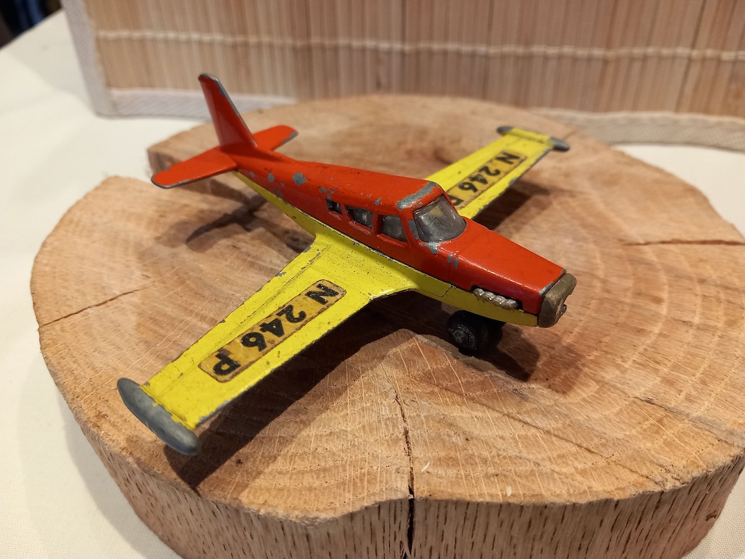 Vintage 1976 Matchbox Airplane SB19 Piper Comanche - Etsy