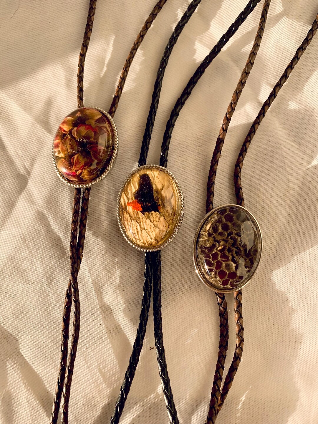 SPECIMEN & FLOWER BOLO - Rattlesnake Skin Bolo Tie- Unique Gift for Him ...