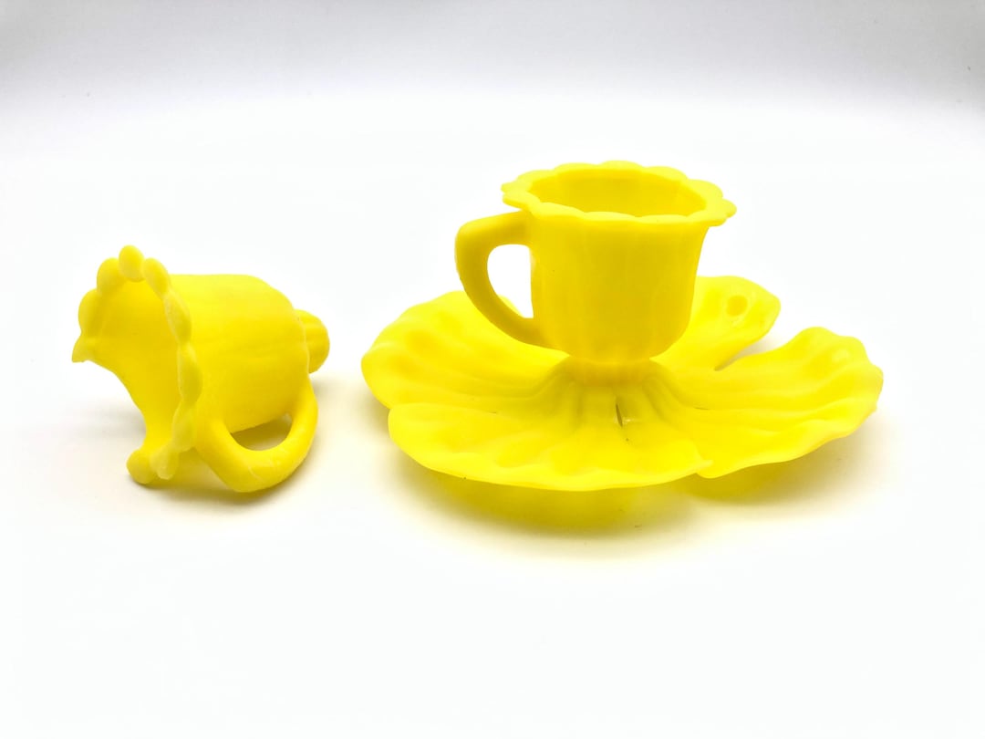 Daffodil Tea Cups and Saucer Chocolate Factory Replica Prop Cosplay ...