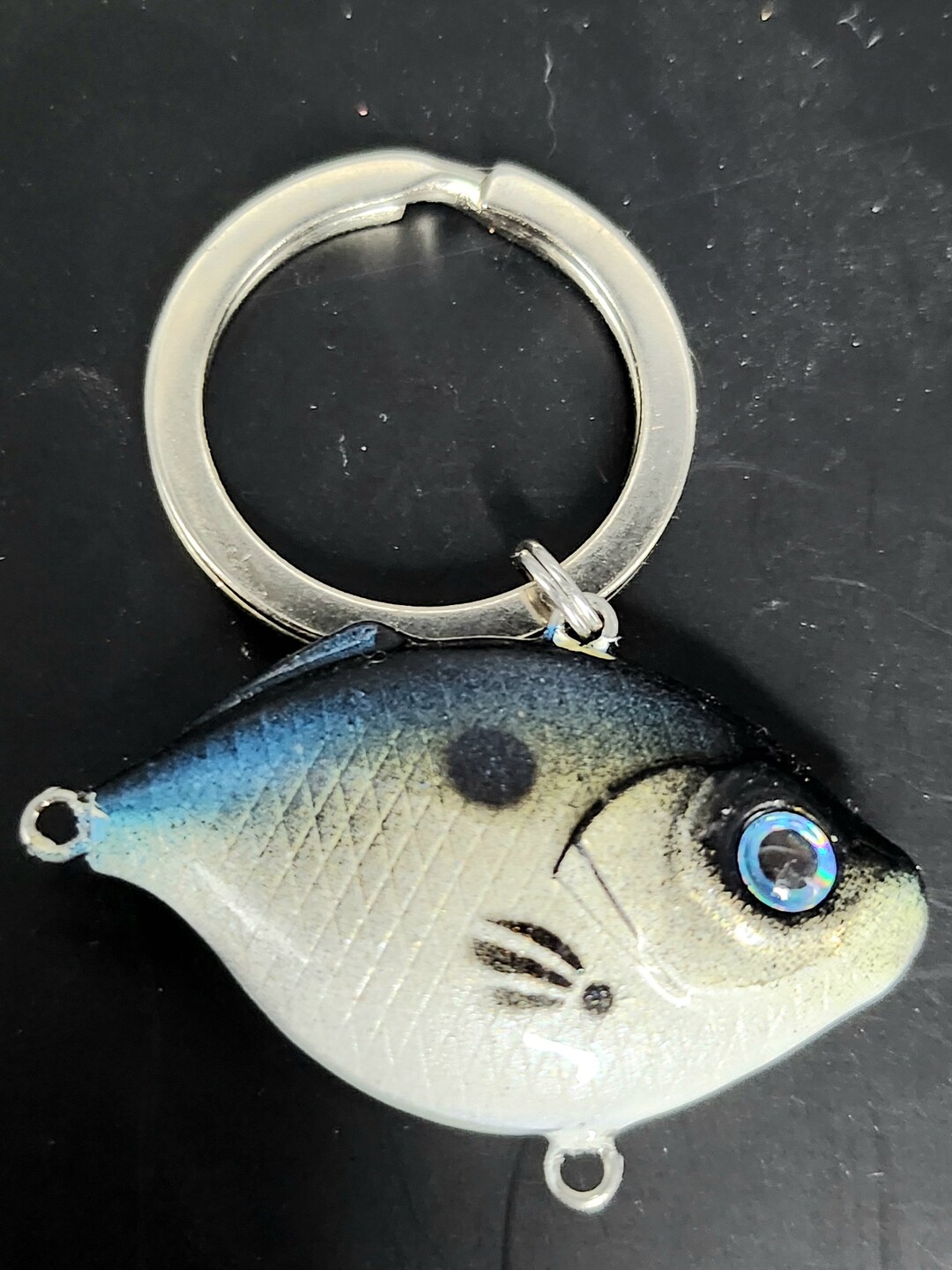 1 1/2" Fish Key Ring (white/gold) - Custom Painted - Etsy